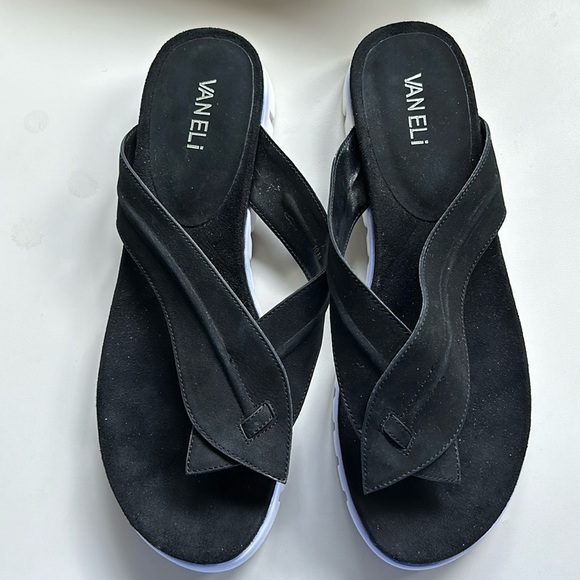 Vaneli | Shoes | Nwt Vaneli Black Thong Sandals | Poshmark